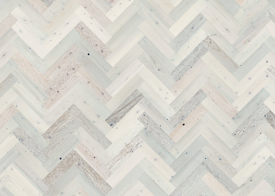 River Reclaimed Herringbone Wood Planks in Coastal White – Timberchíc